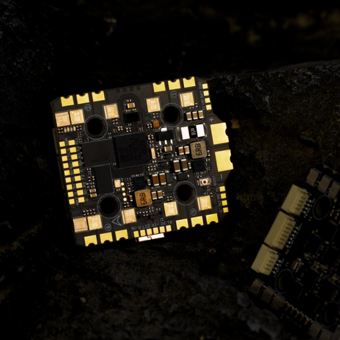 ARGUS 40A + F745 AIO Stack 4-6S – AddictiveRC